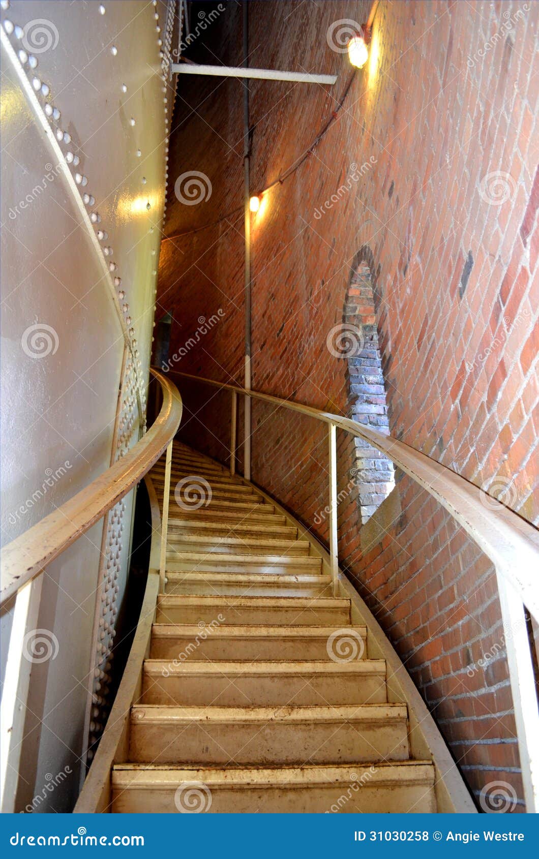 Smalle Trap stock foto. Image of leuning, metaal, traliewerk - 31030258