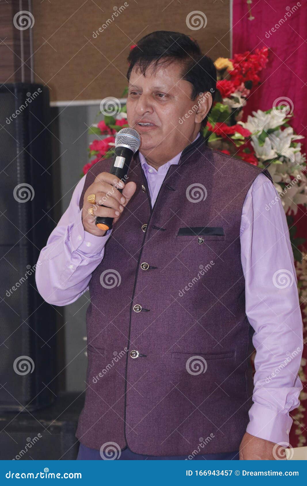 Smart Dynamic Indian Men Public Speaking Editorial Photography - Image ...