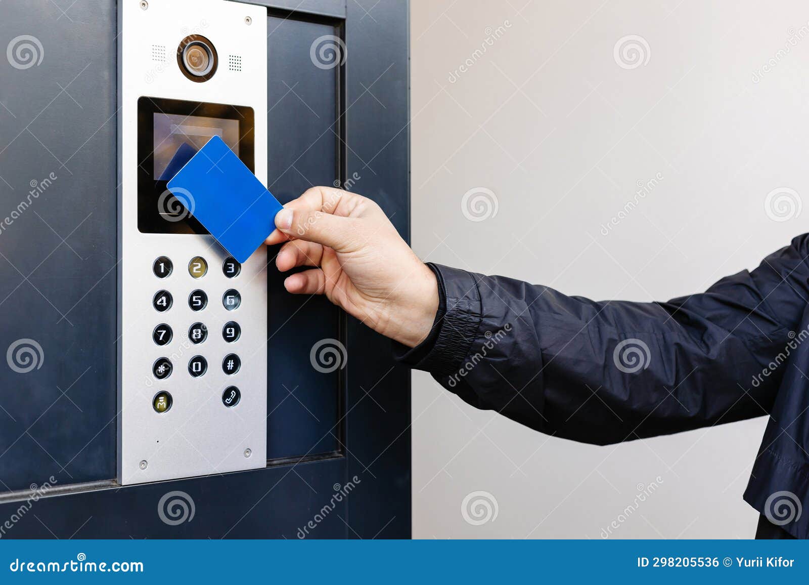 Smart Entry: Access Control Cards for Modern High-rise Building Stock ...