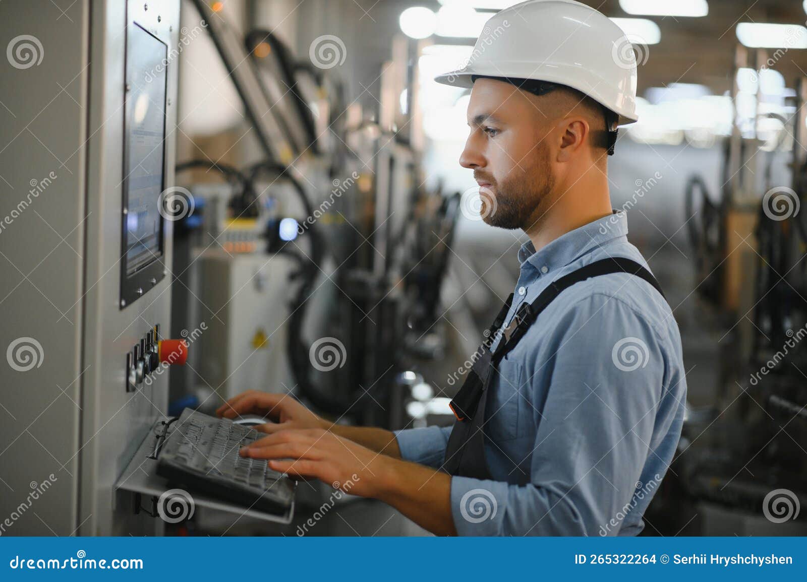 Smart Factory Worker or Engineer Do Machine Job in Manufacturing ...