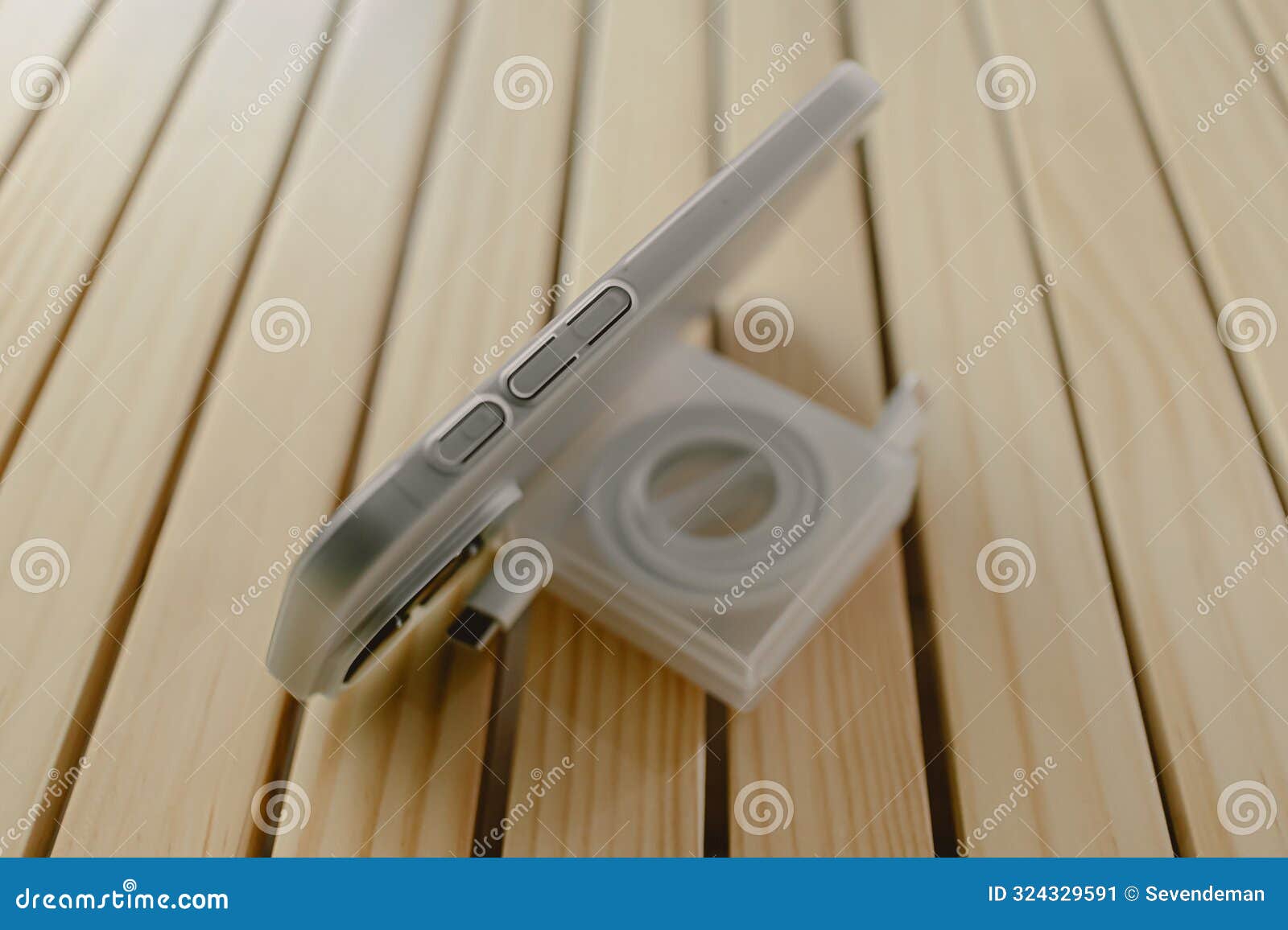 Smart Mobile Phone Wears Matte White Case and Cable Case with Phone ...