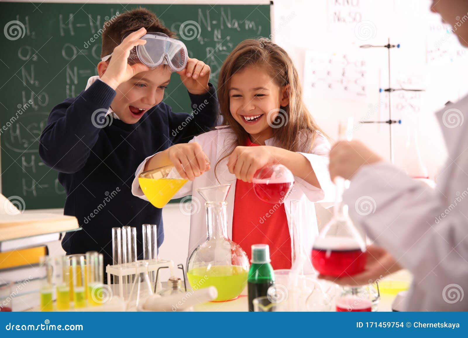 Smart Pupils Making Experiment in Class Stock Photo - Image of ...