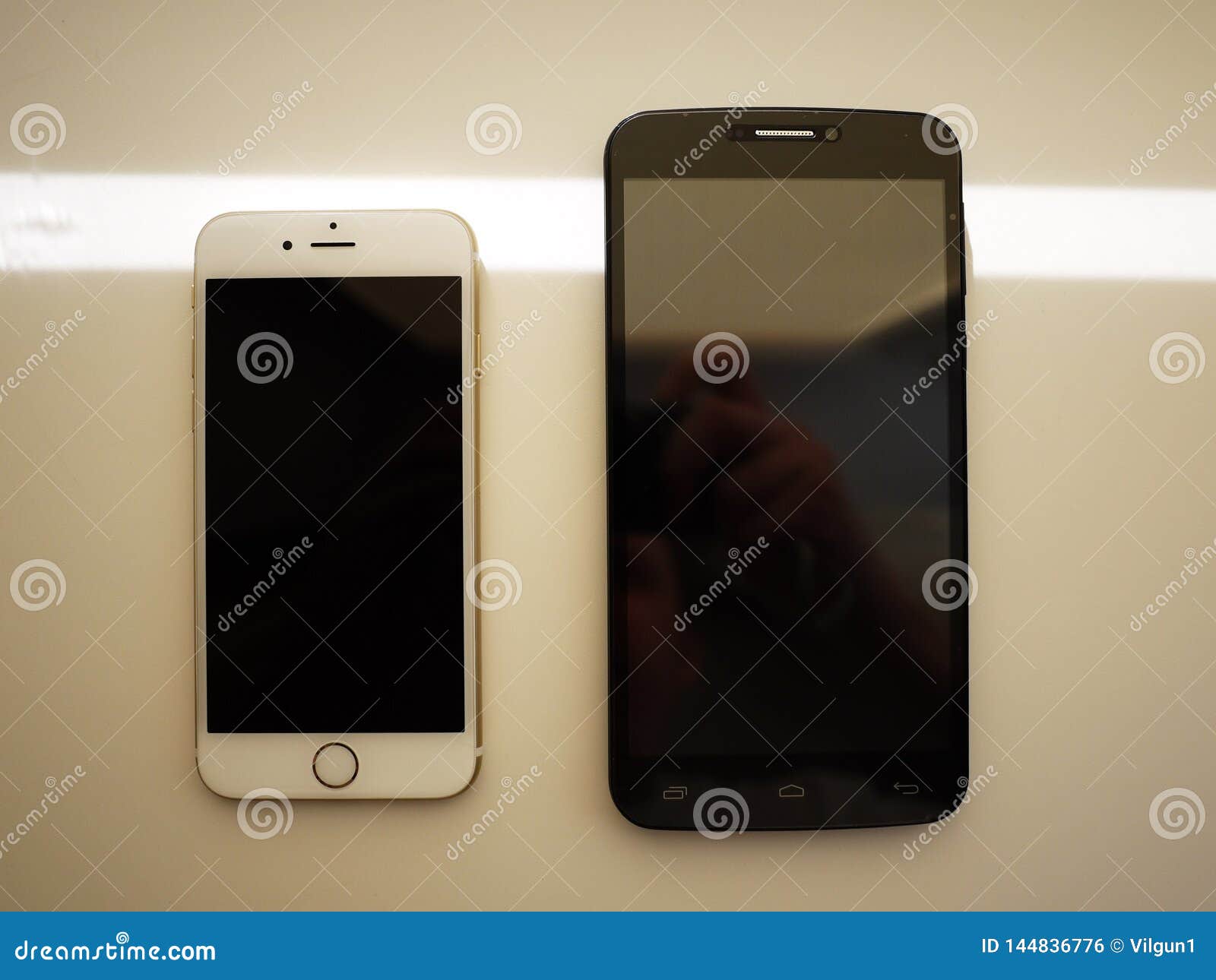 Smartphone Display of Different Size. Various Sizes of Mobile Phone ...