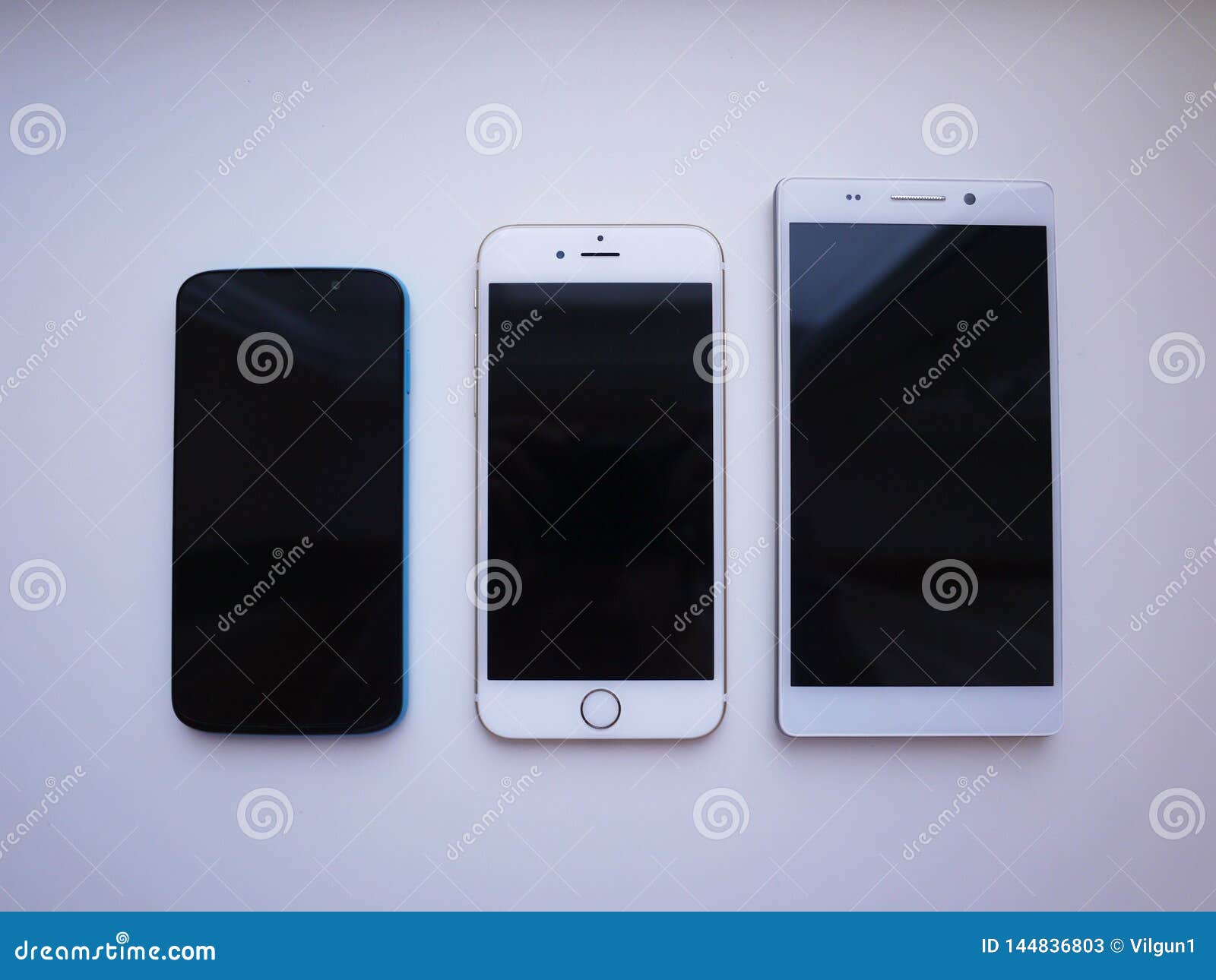 Smartphone Display of Different Size. Various Sizes of Mobile Phone ...