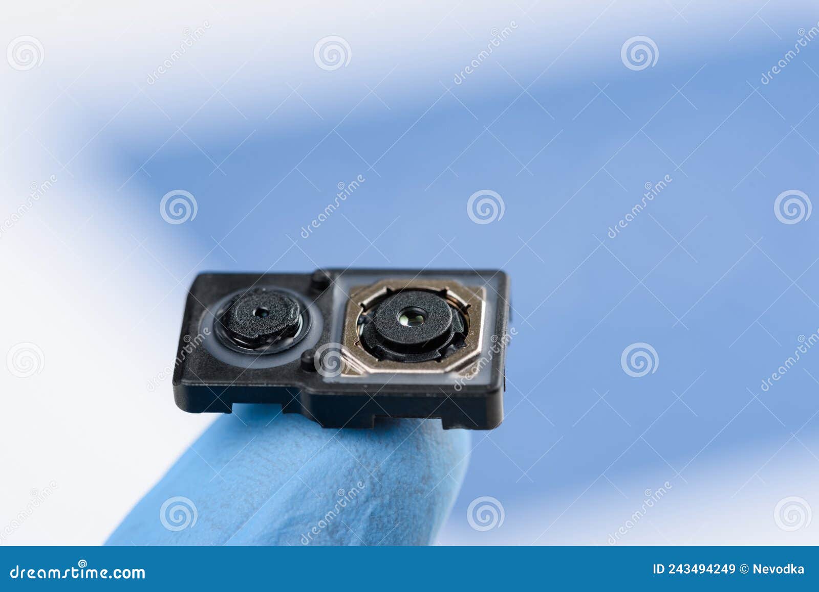 Smartphone Dual Camera System Module on Fingertip Stock Image - Image ...