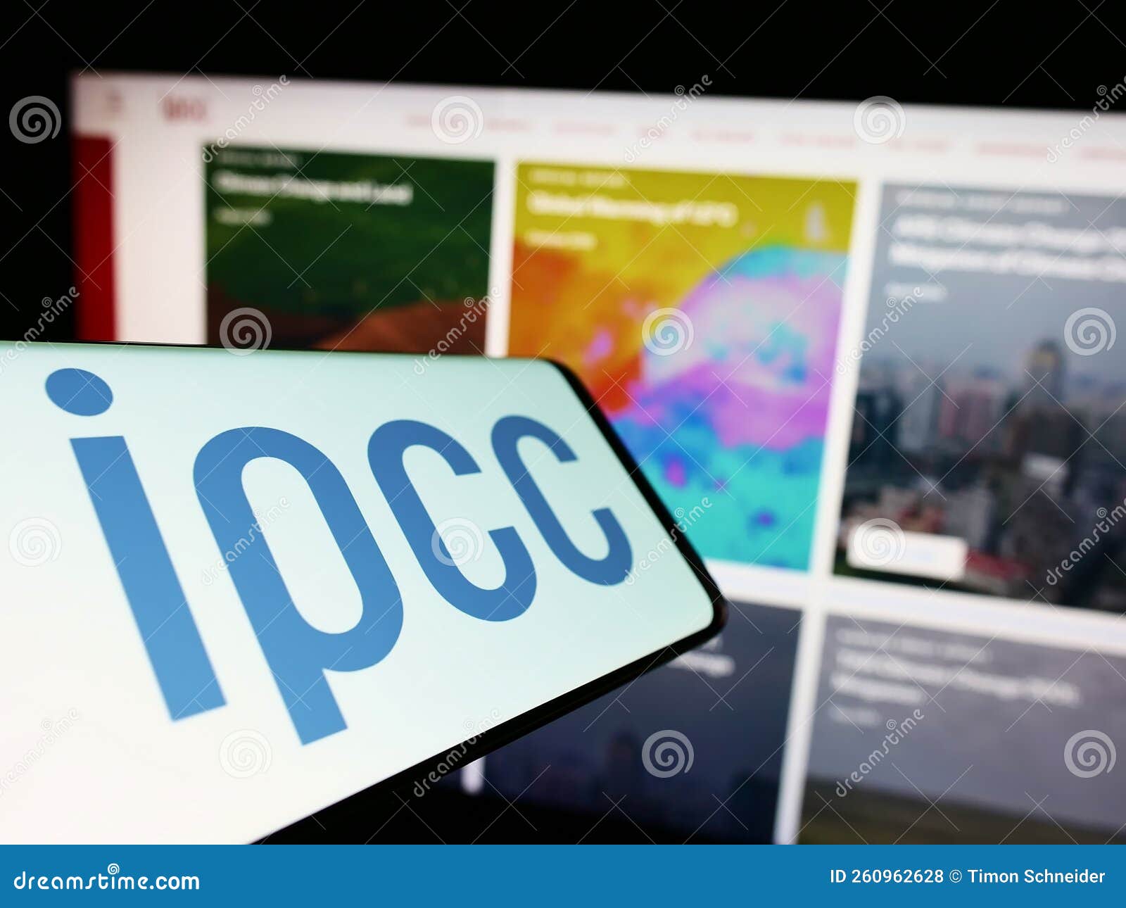 Smartphone with Logo of Intergovernmental Panel on Climate Change (IPCC ...