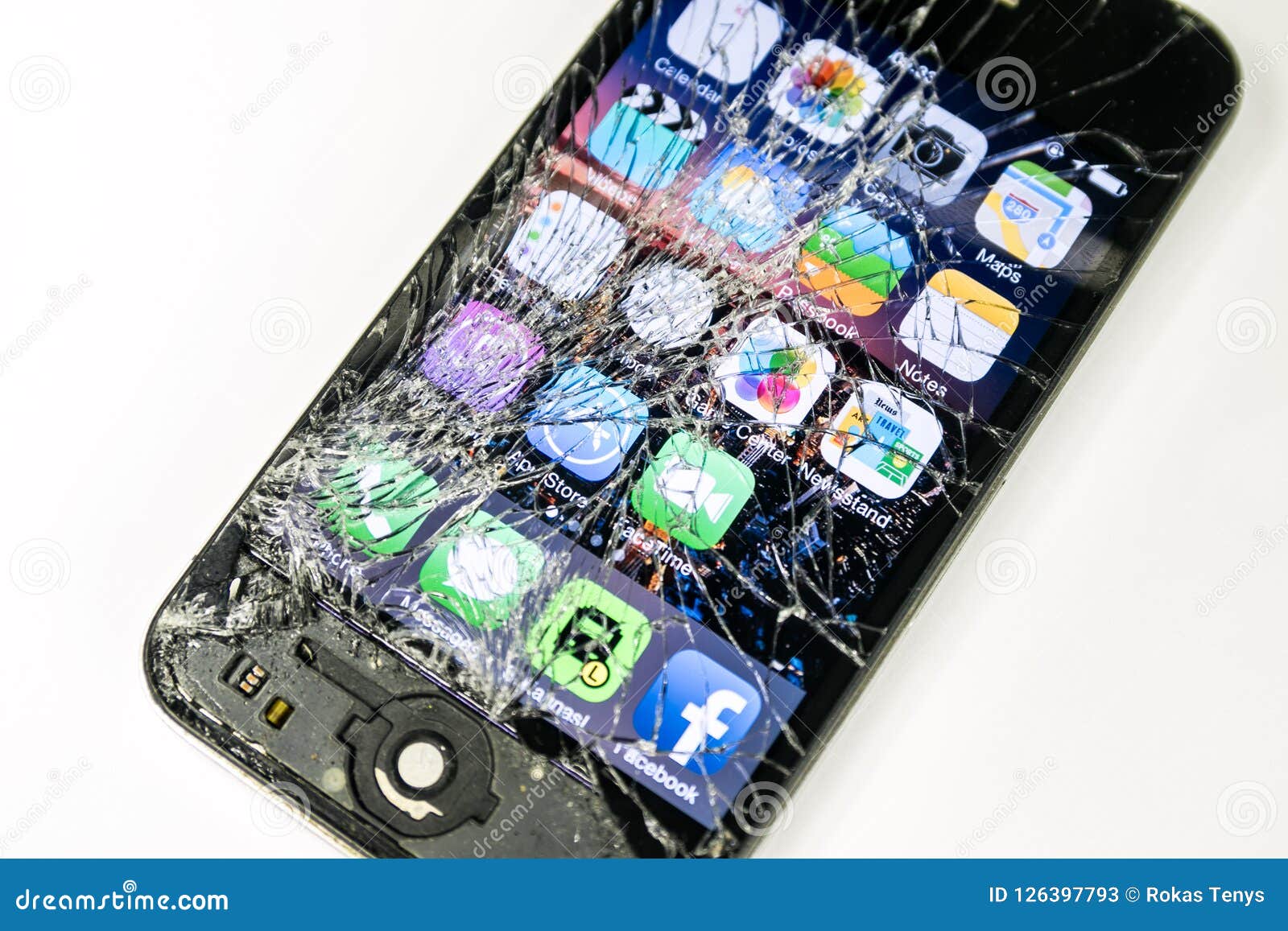 Smartphone roto pantalla foto de archivo editorial. Imagen de ...