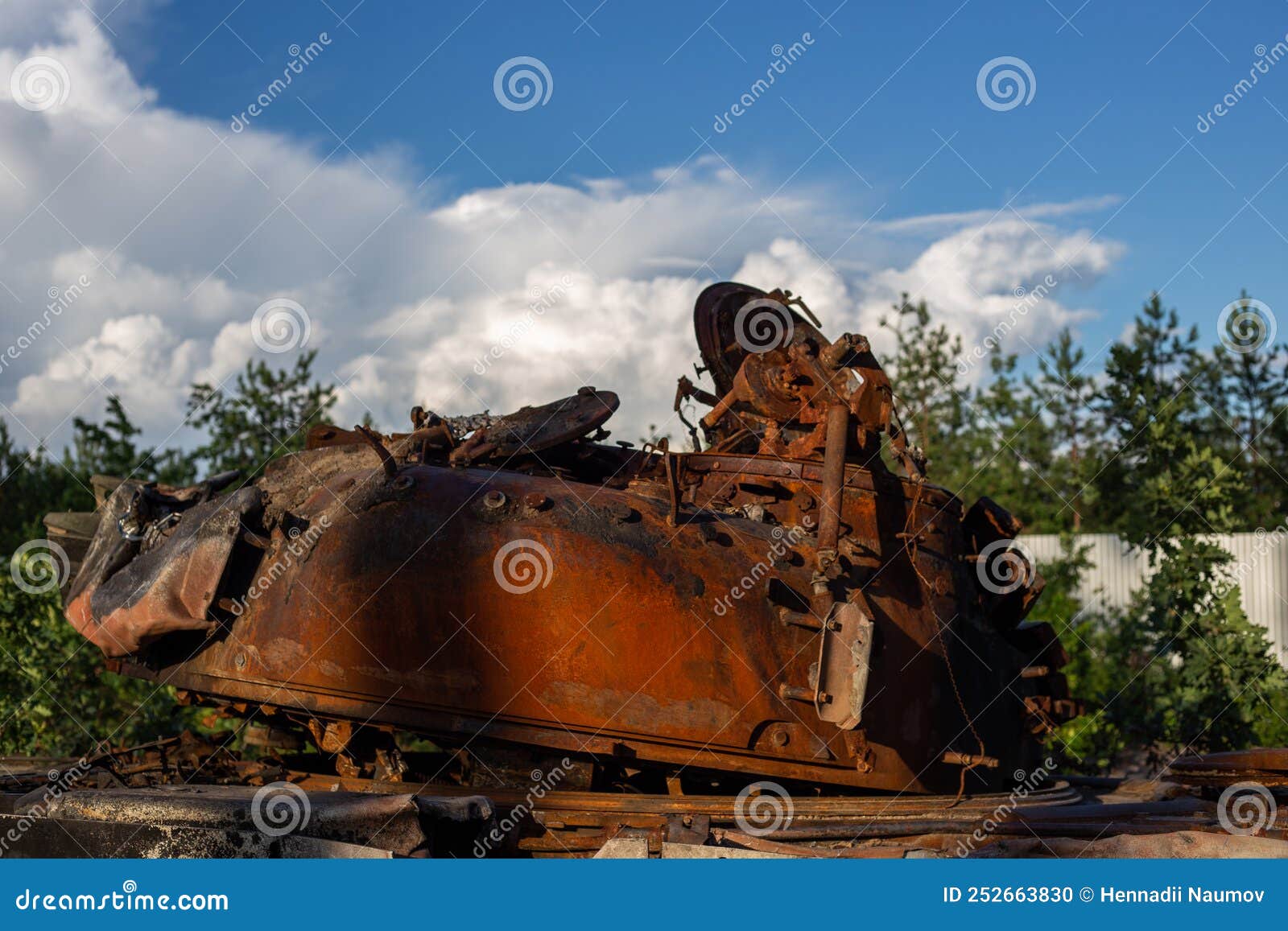 The Smashed and Burned Modern Tank of the Russian Army in Ukraine in ...