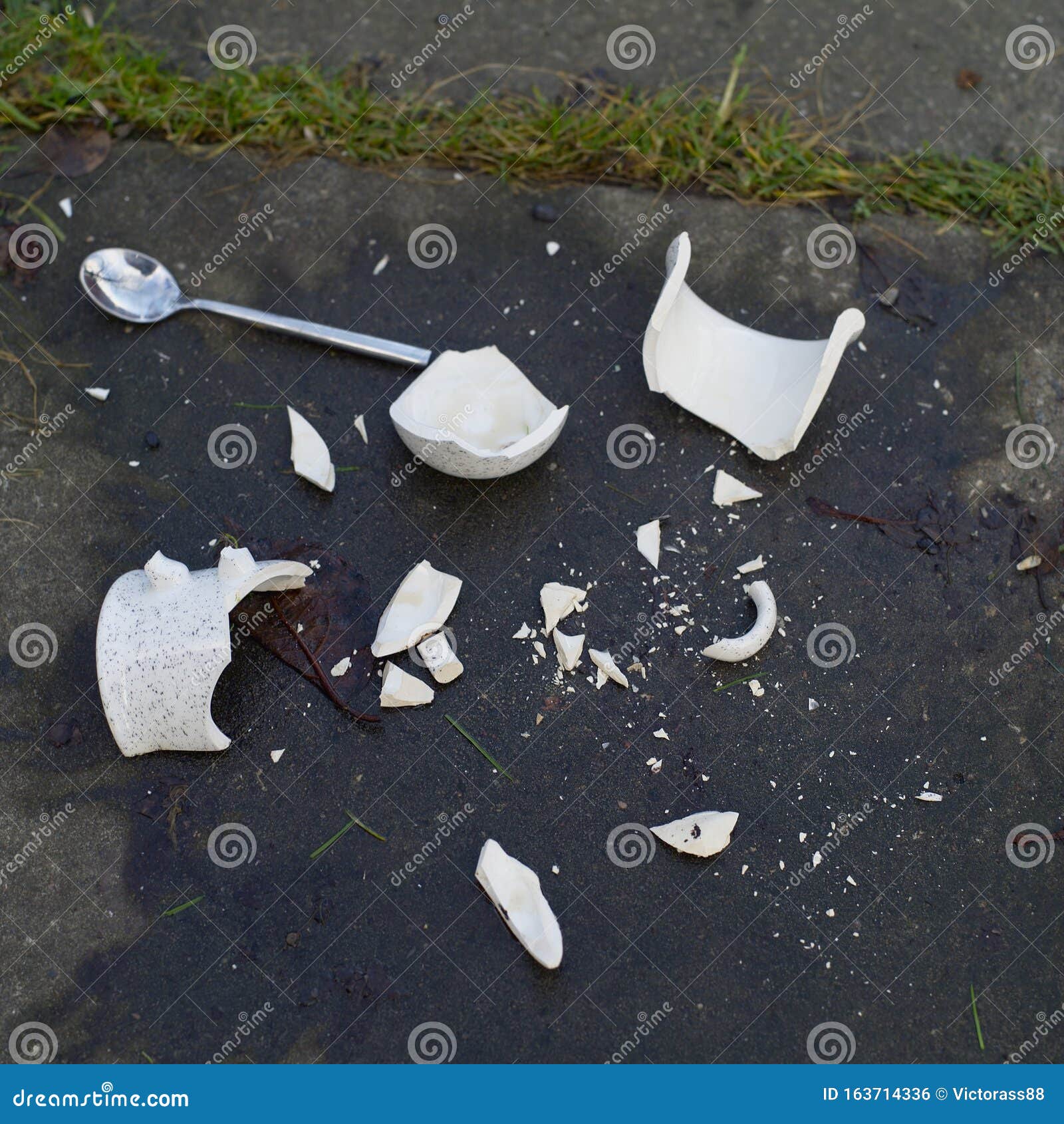 292 Smashed Cup Photos - Free & Royalty-Free Stock Photos from Dreamstime