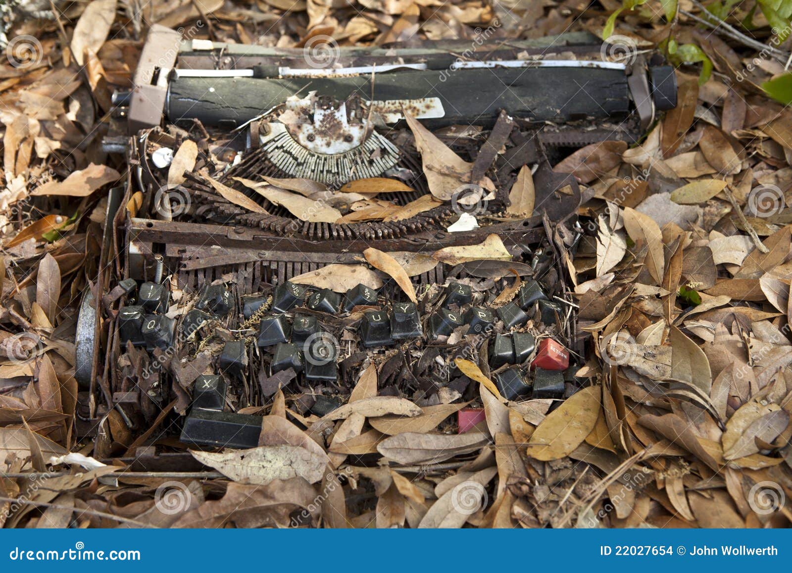 Smashed typewriter stock photo. Image of history, typewriter - 22027654