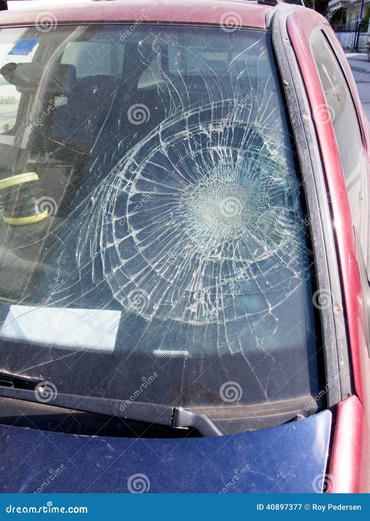 Smashed windscreen stock image. Image of collision, broken - 40897377