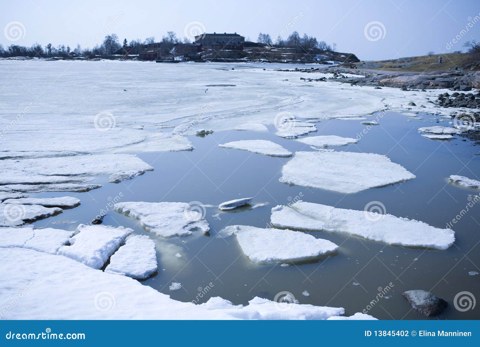Smeltend ijs stock foto. Image of noordpool, extreem - 13845402