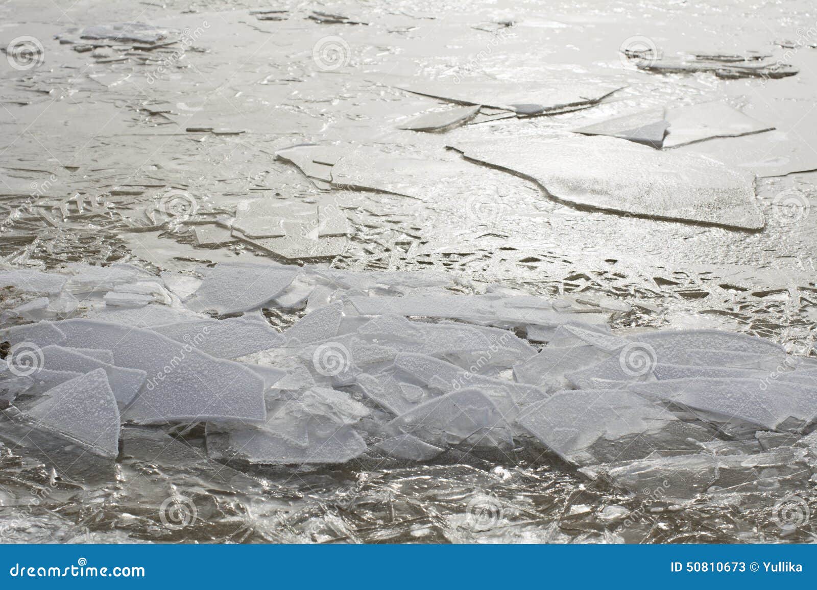 Smeltend ijs in Oostzee stock afbeelding. Image of dooi - 50810673