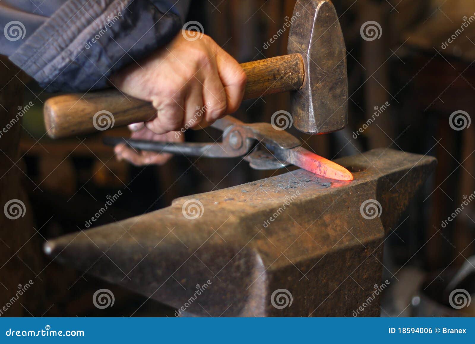 Smid op het werk stock foto. Image of steenkool, inspanning - 18594006