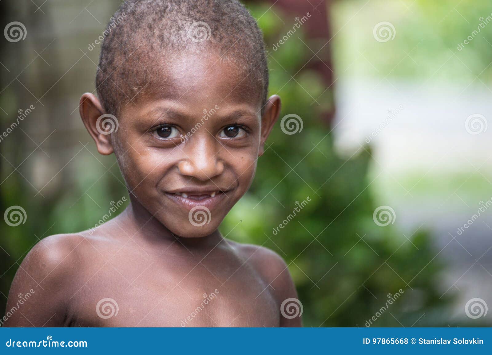 Smiles of Papua New Guinea editorial stock photo. Image of world - 97865668