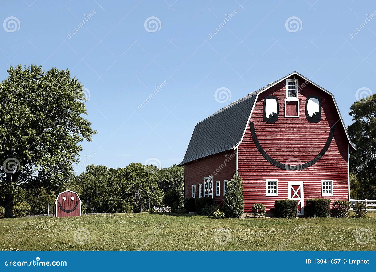 Smiley face barn and shed stock image. Image of america - 13041657