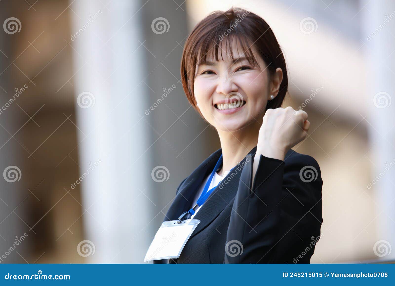 Smiley Female Office Worker Stock Image - Image of japanese, outside ...