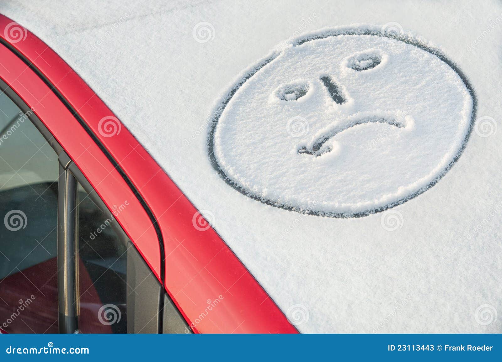 Smiley Pleurant Sur La Neige Image stock - Image du couvert, pleurer ...