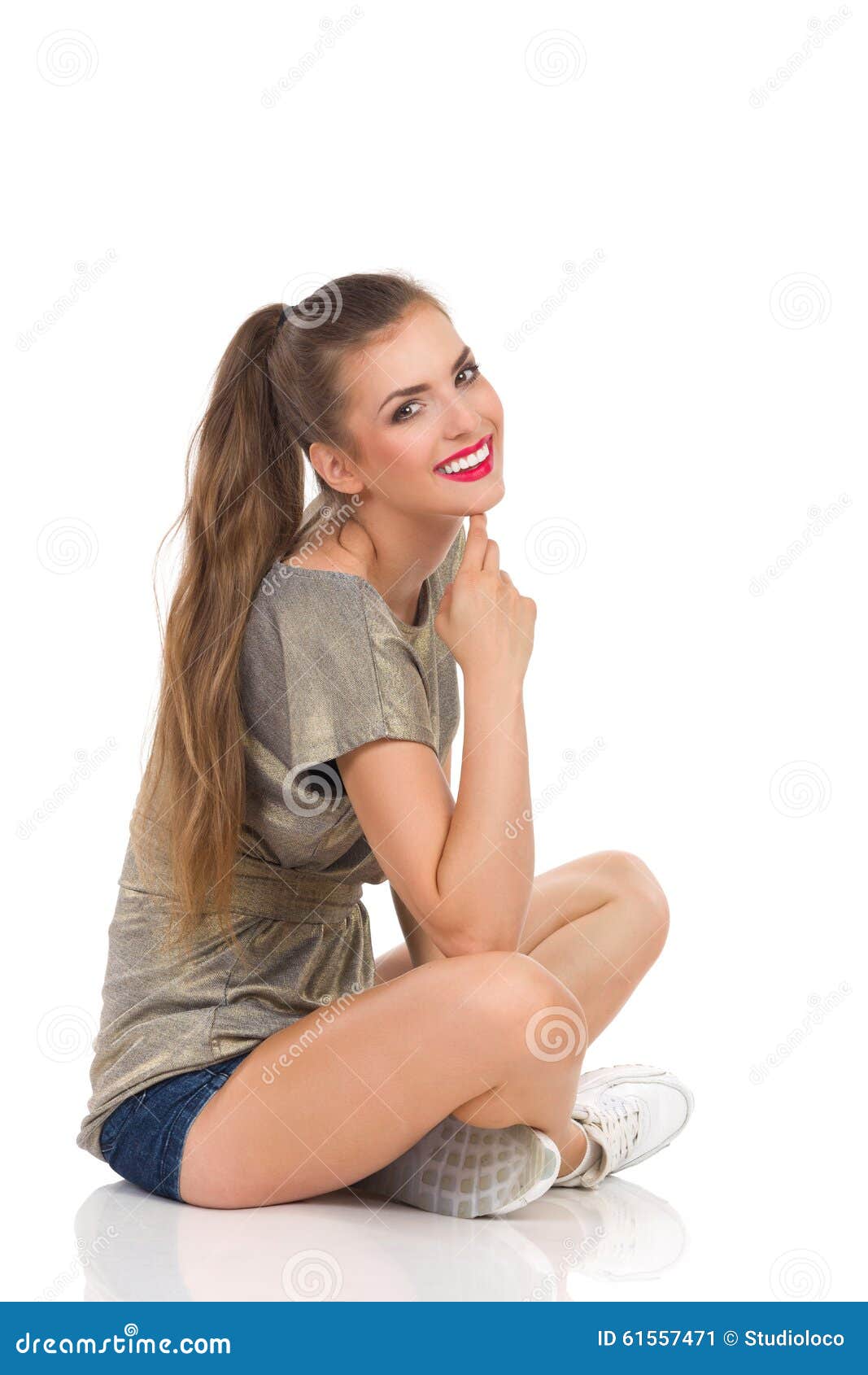 Smiling Beautiful Girl Sitting with Legs Crossed Stock Image - Image of ... Smiling Beautiful Girl Sitting with Legs Crossed Stock Image - Image of ...