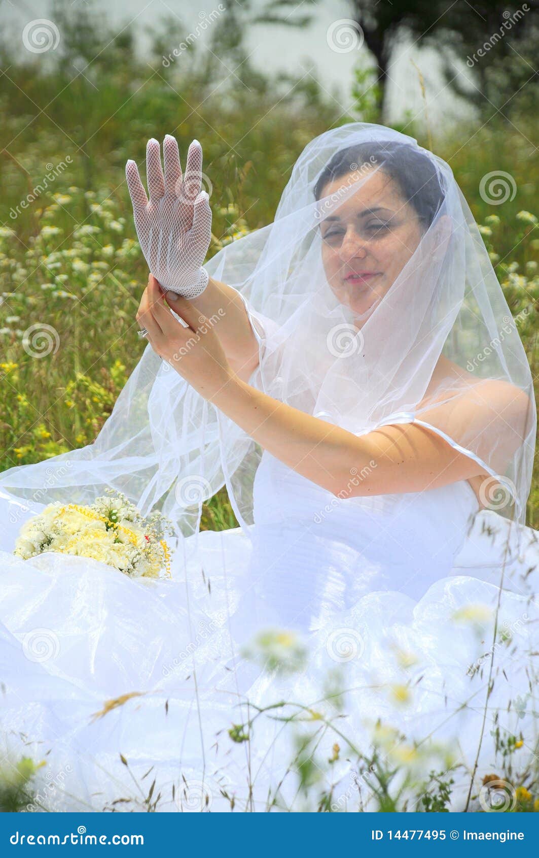 Smiling bride stock image. Image of happy, bride, freedom - 14477495