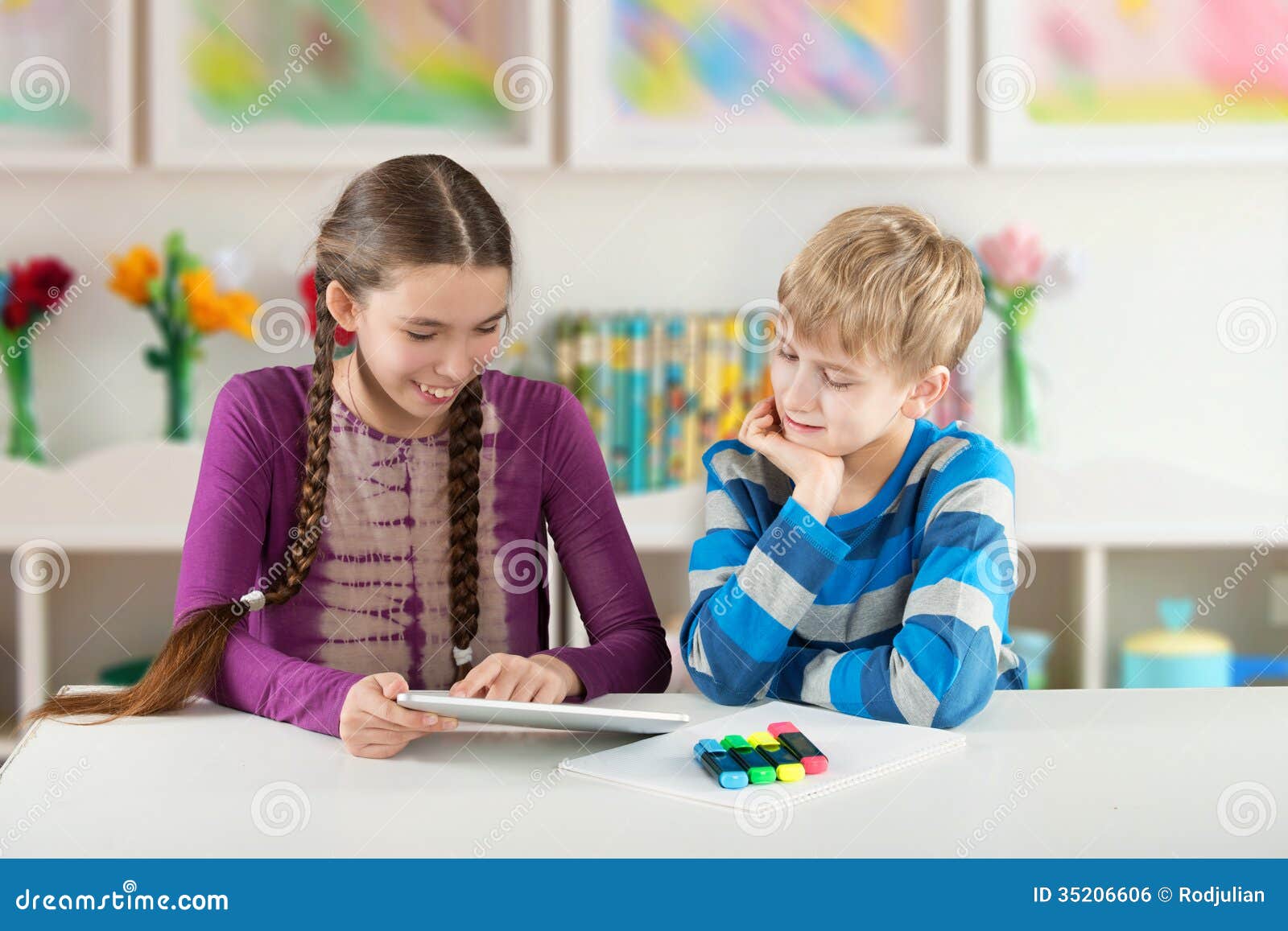 Smiling Children Looking at a Pad Tablet PC Screen Stock Photo - Image ...