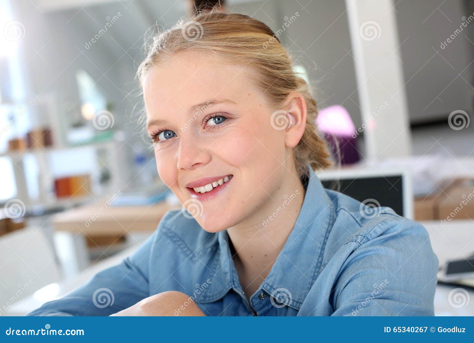 Smiling College Girl in Class Stock Image - Image of casual, internship ...