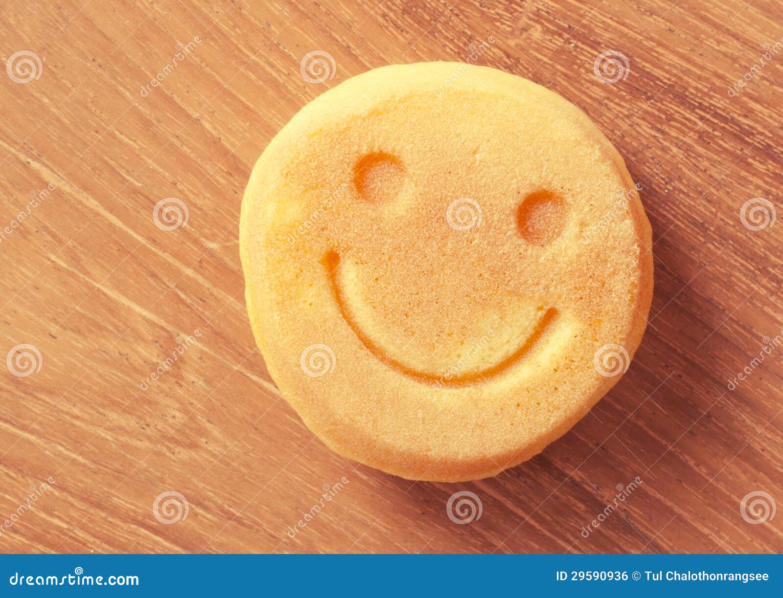 Smiling face on cookie stock photo. Image of cuisine - 29590936