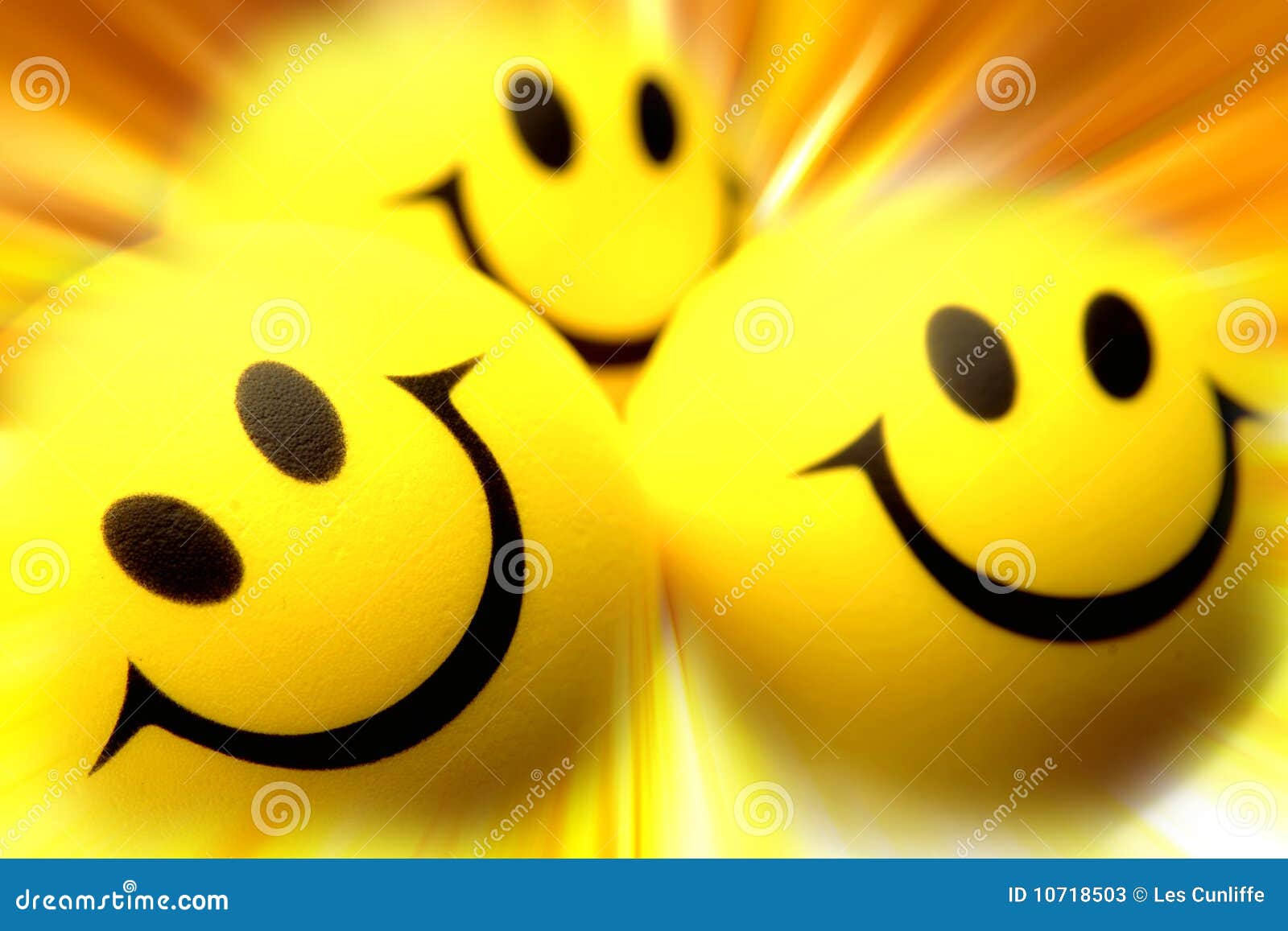 Three Smiling Faces Stock Illustrations – 313 Three Smiling Faces Stock ...