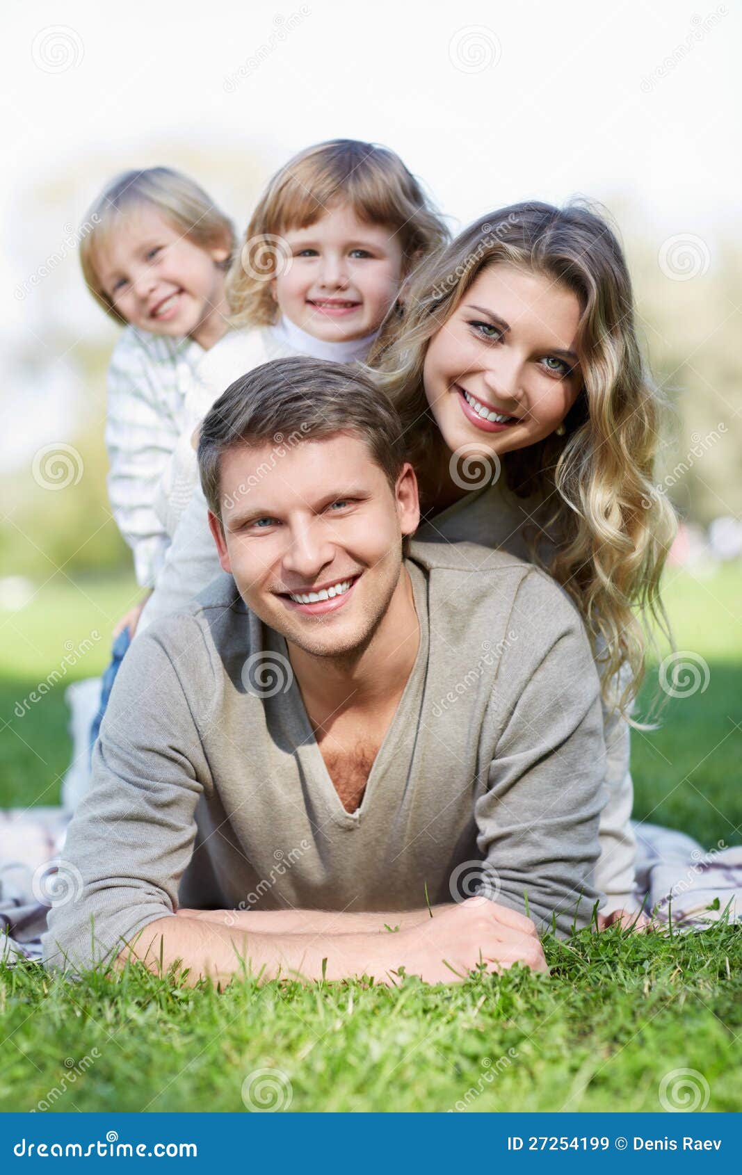 Smiling family stock image. Image of father, child, lifestyles - 27254199