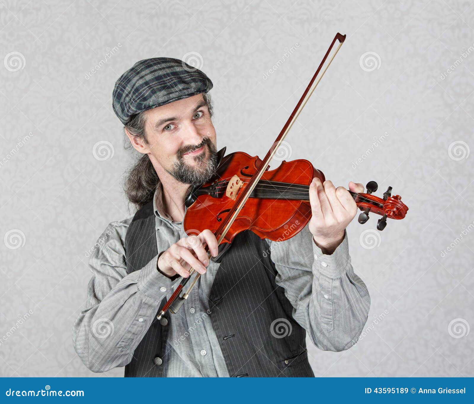 Smiling Irish Fiddler Performing Stock Image - Image of fiddler, single ...