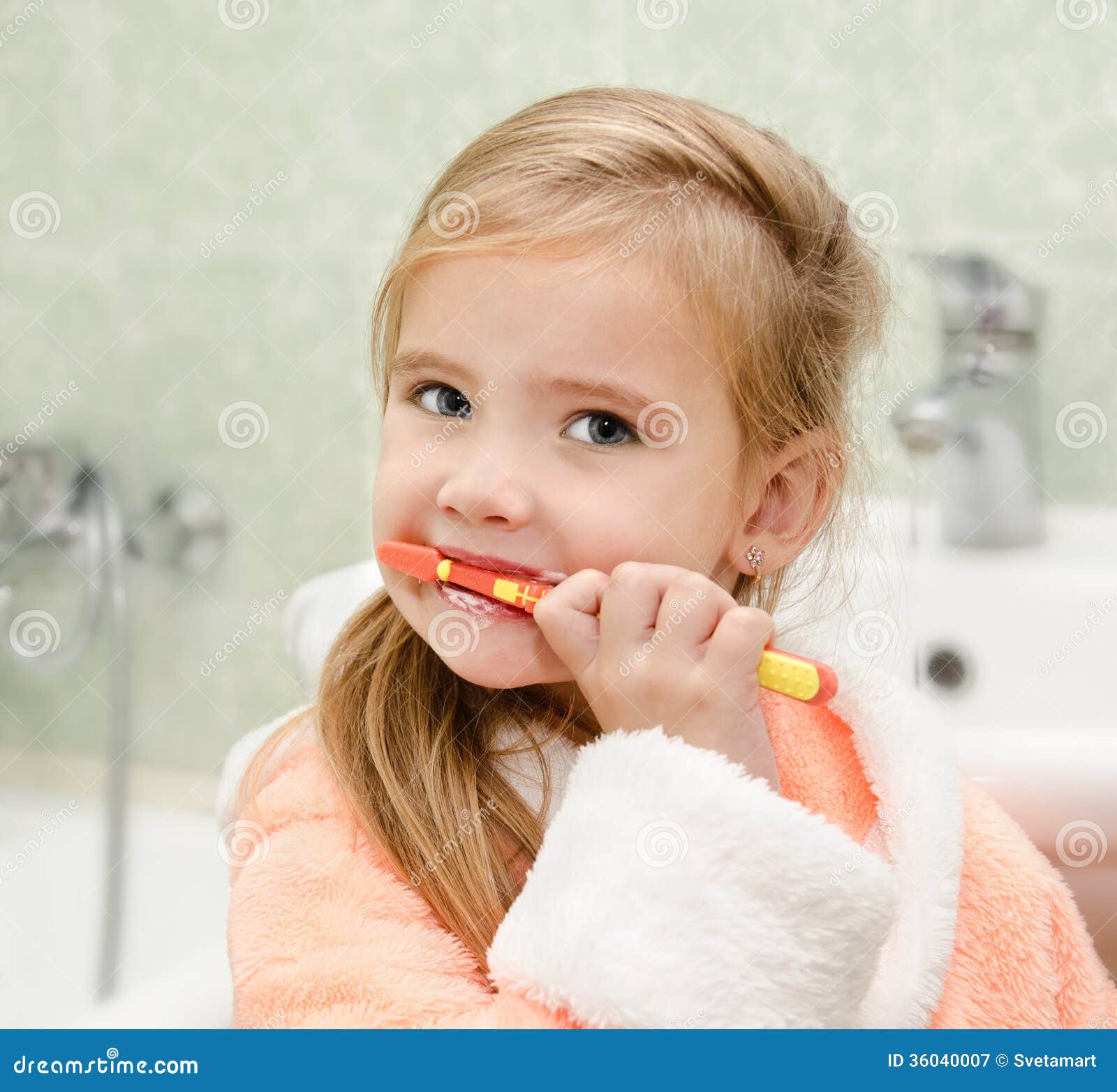 Smiling Little Girl Brushing Teeth in Bath Stock Image - Image of ...