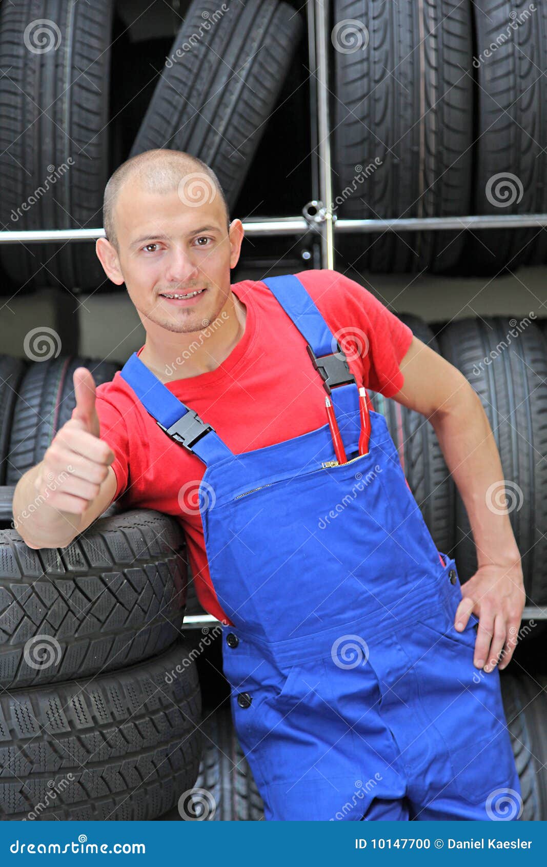 Smiling mechanist stock photo. Image of employee, garage - 10147700