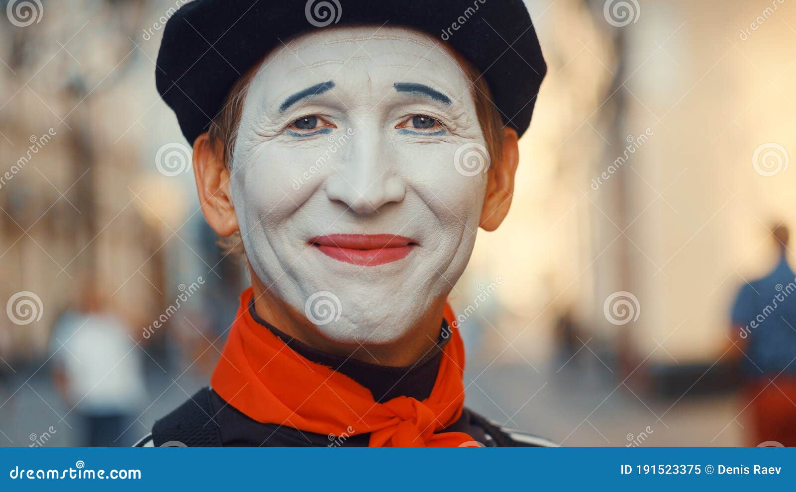 Smiling mime on the street stock image. Image of entertainment - 191523375