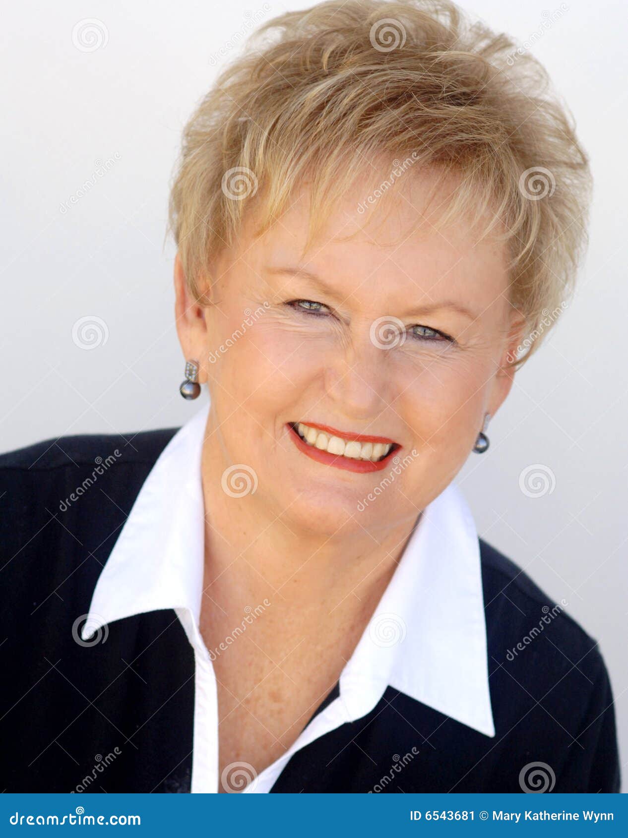 Smiling senior woman face stock image. Image of cheery - 6543681