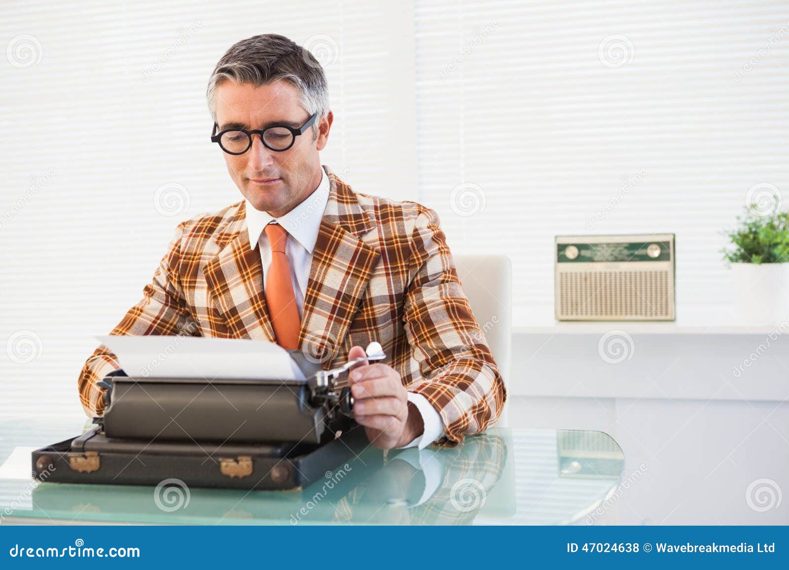 Smiling Vintage Man Using Typewriter Stock Photo - Image of nerd, suit ...