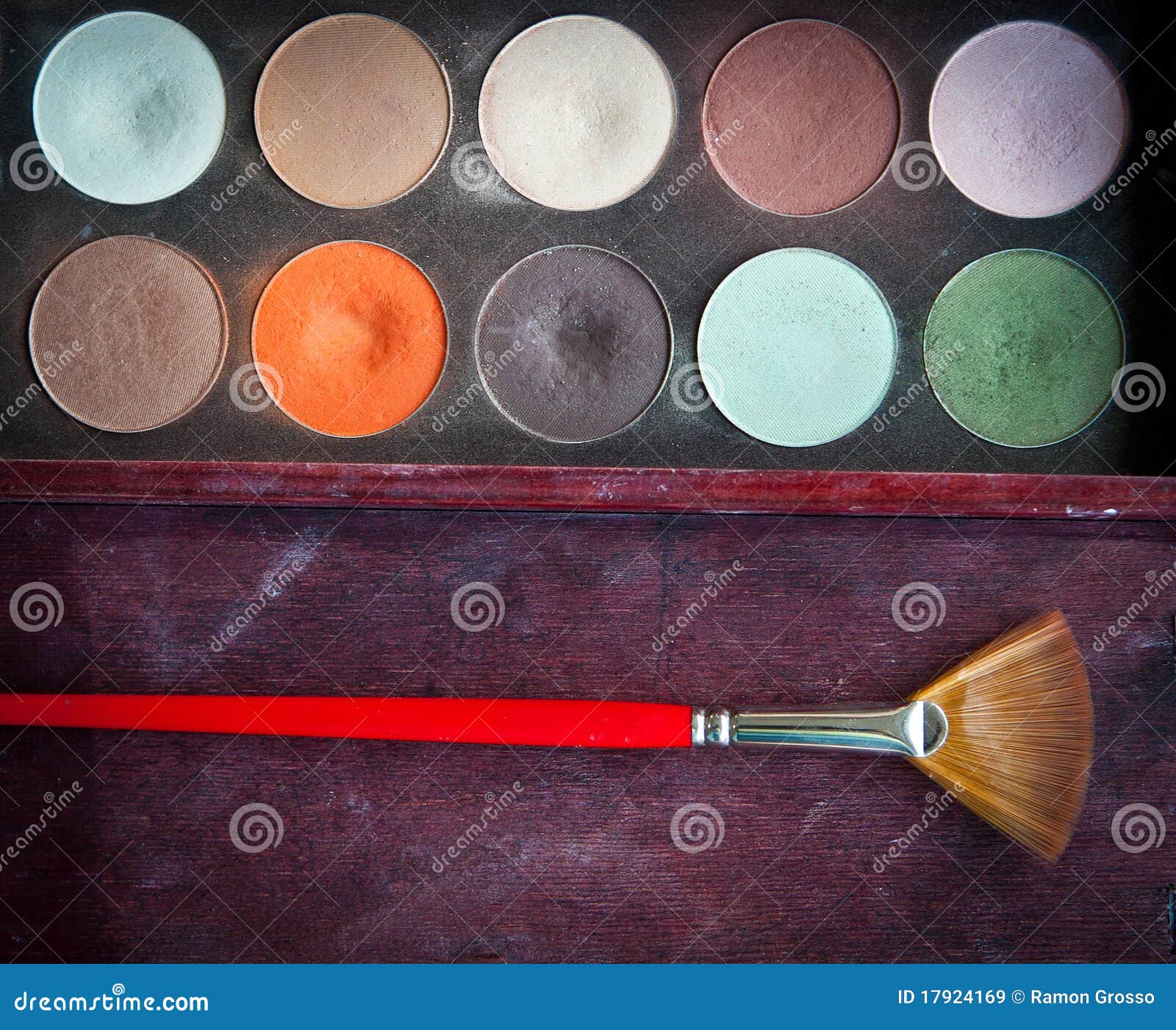 Smink fotografering för bildbyråer. Bild av modell, kosmetologi - 17924169