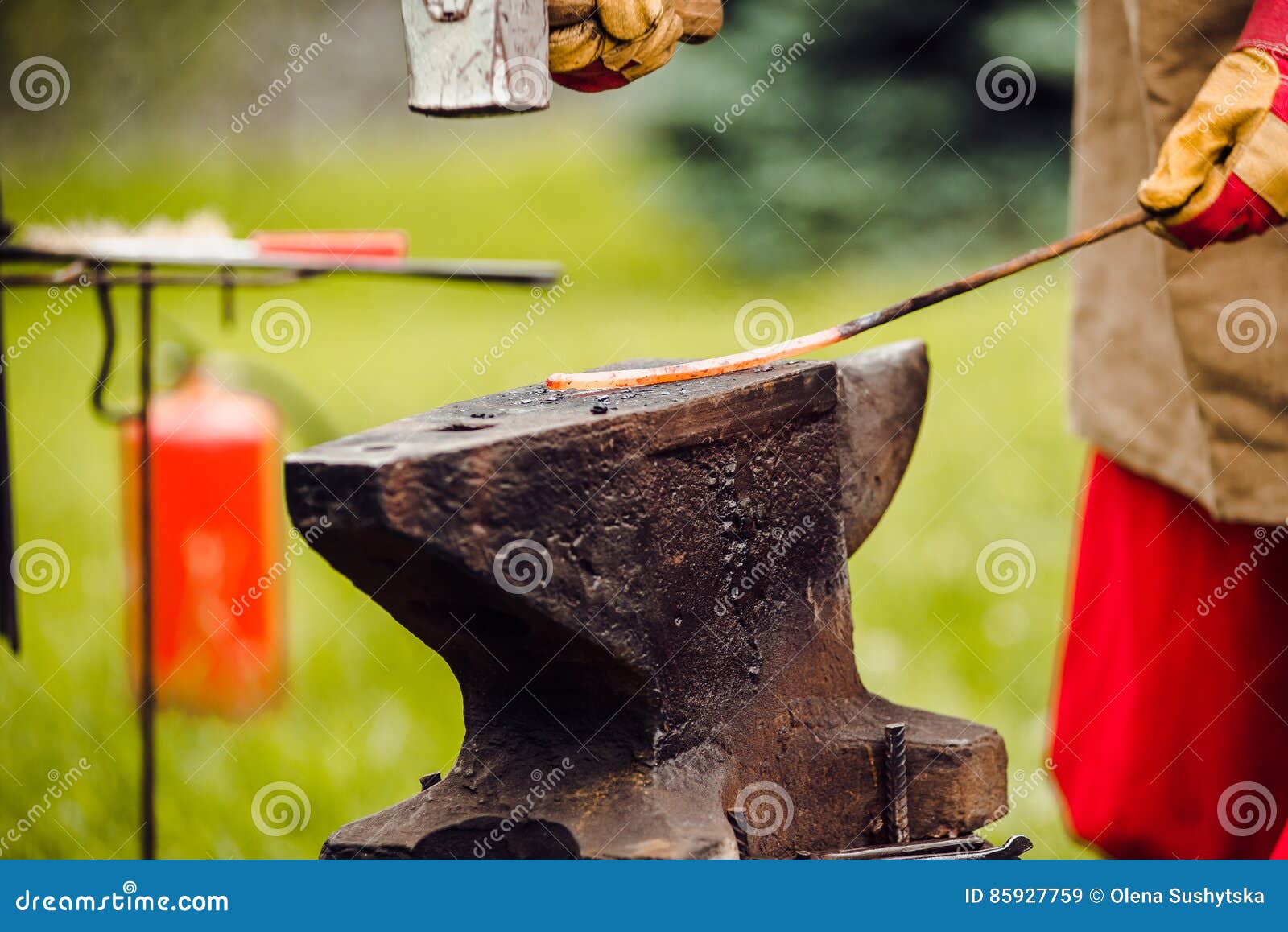 A Smith Forging a Horse Shoe on an Anvil Stock Image - Image of ...