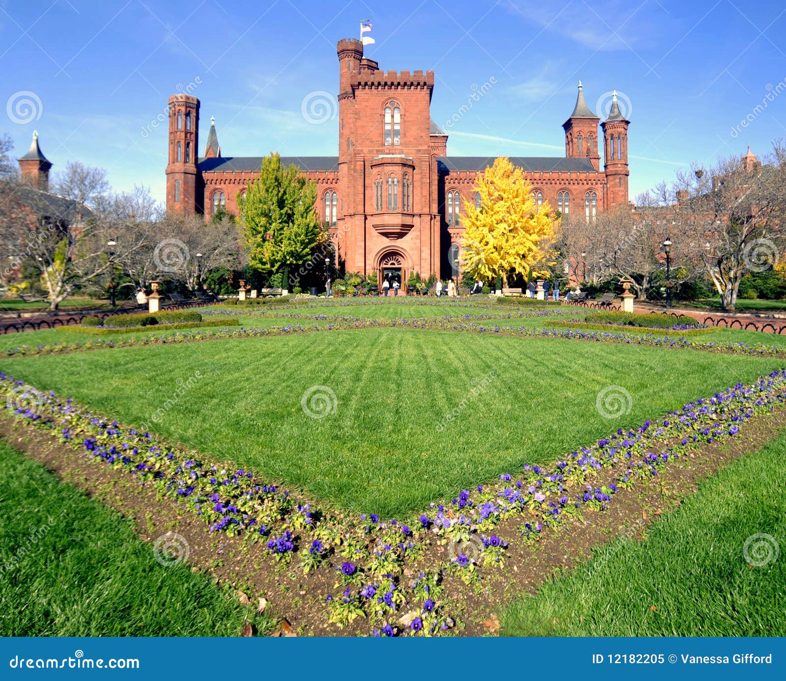 Smithsonian Castle Washington DC Editorial Image - Image of artifacts ...