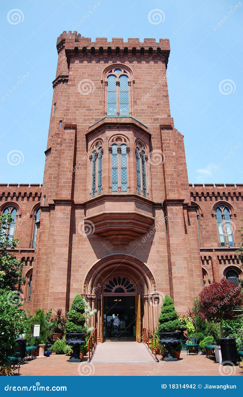 Smithsonian Castle in Washington DC Editorial Photography - Image of ...