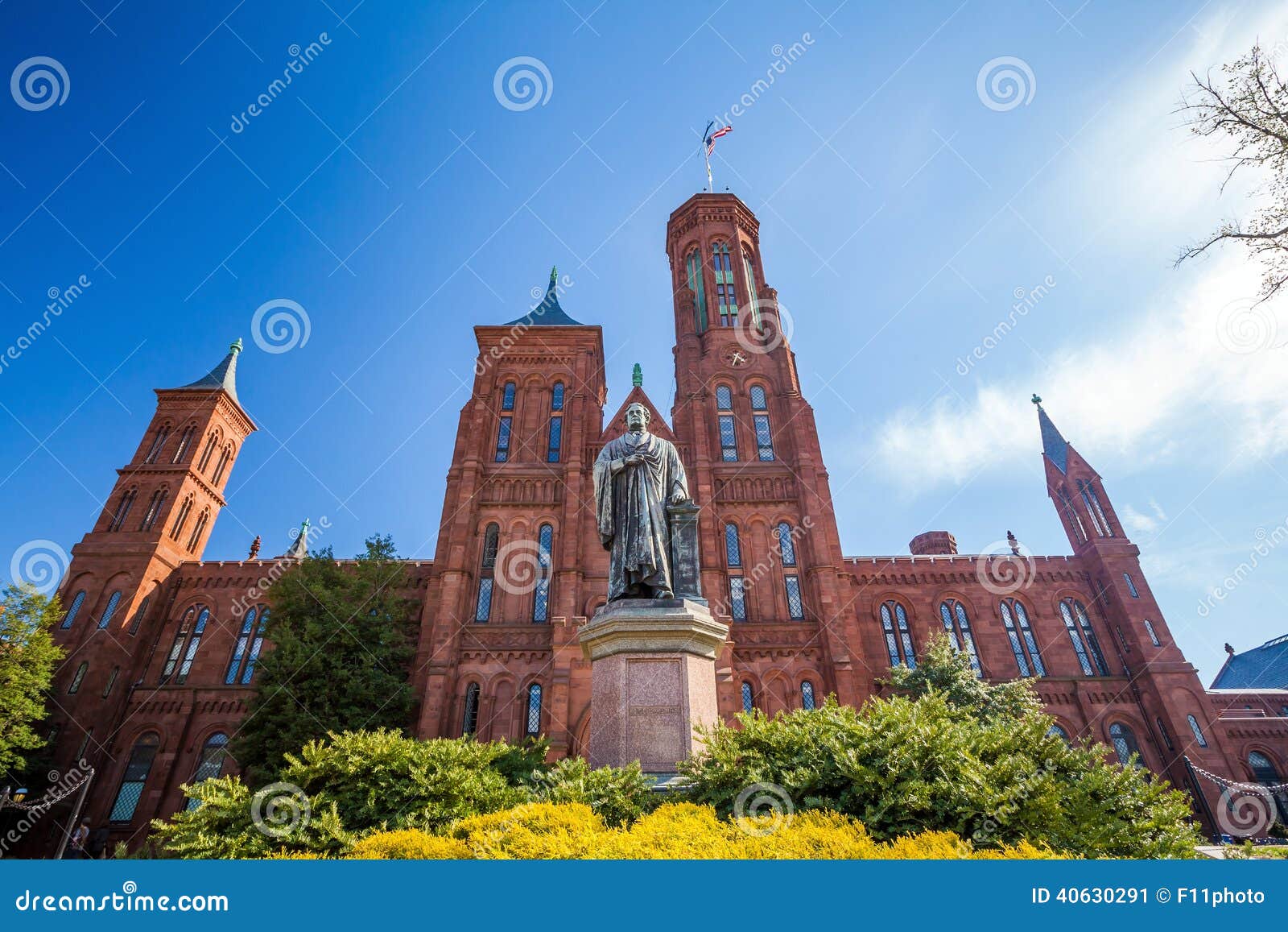 Smithsonian Castle in Washington DC Editorial Photo - Image of castle ...