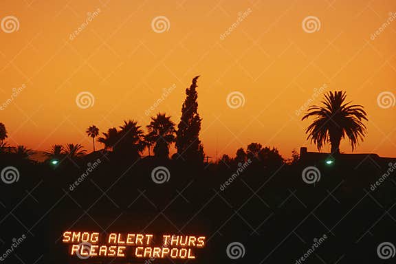 Smog alert sign editorial photography. Image of smog - 23162547