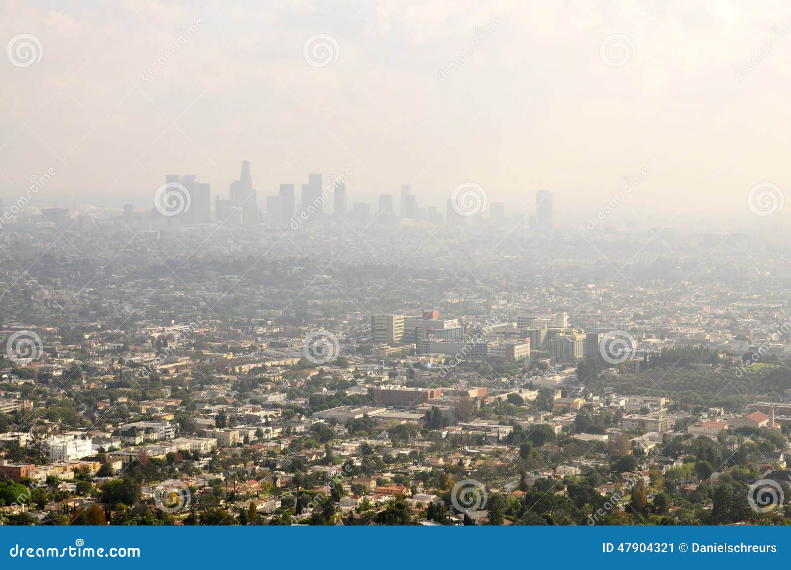 Smog di Los Angeles immagine stock. Immagine di inversione - 47904321