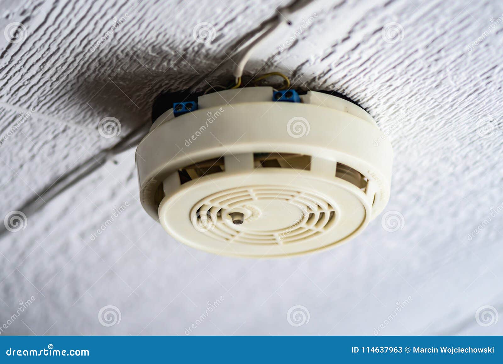 Smoke Detector. Old Fashion. Stock Image - Image of alarm, copy: 114637963