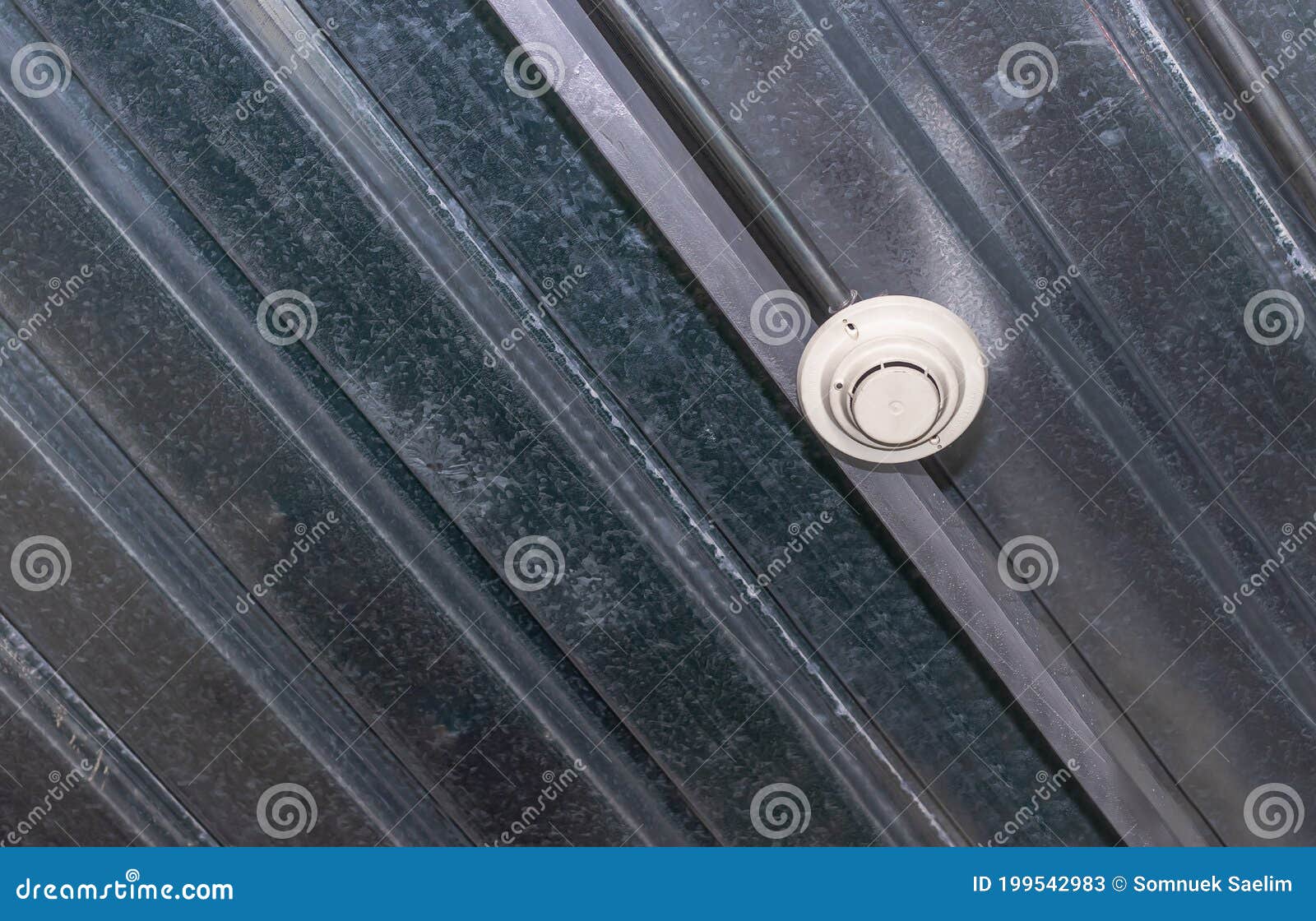 Smoke Fire Detector in Electric Control Room, Smoke Detector on Ceiling ...