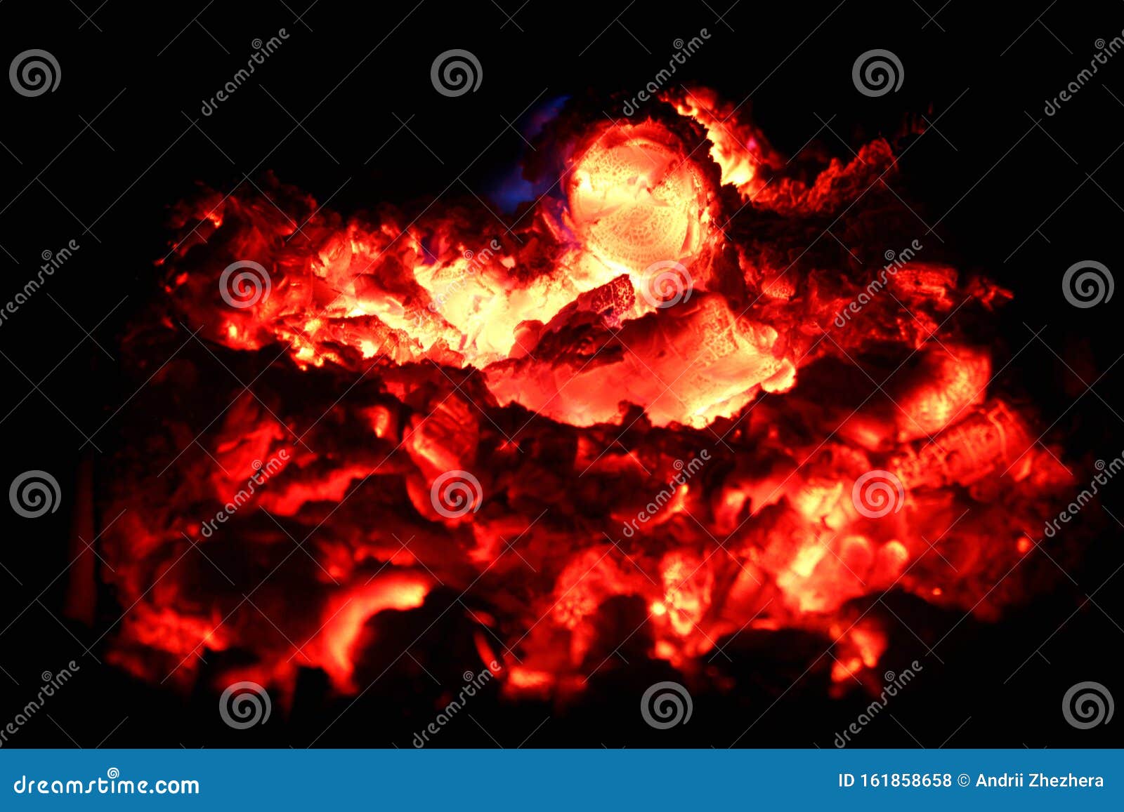 Smoldering Ashes of a Bonfire Stock Photo - Image of energy, fire ...