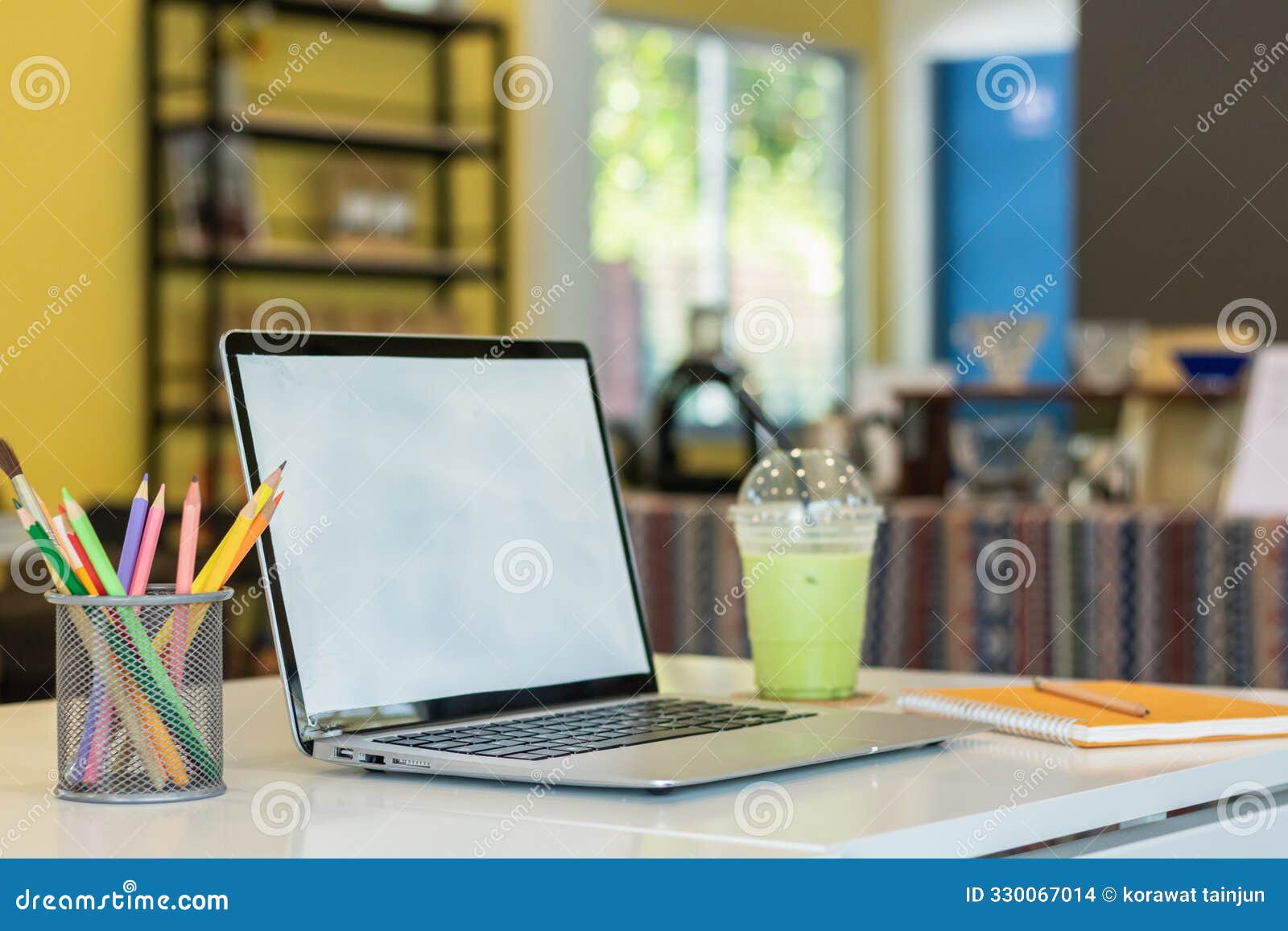 Smooth Focus, Group of Web Designers are Working Together To Develop ...