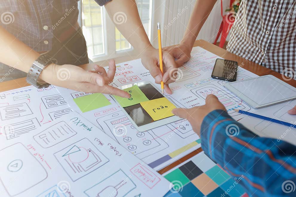 Smooth Focus, Group of Web Designers are Working Together To Develop ...