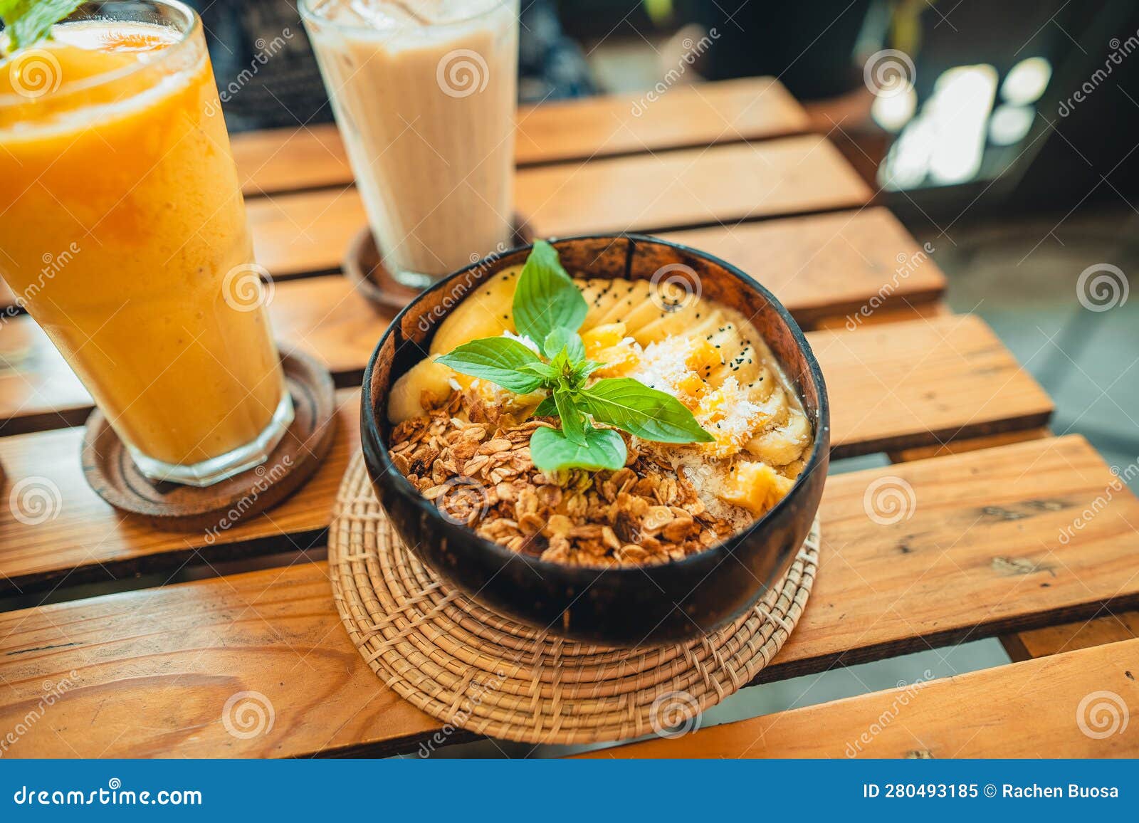 Smoothie Bowl in Coconut Shell Stock Image - Image of bowl, oatmeal ...