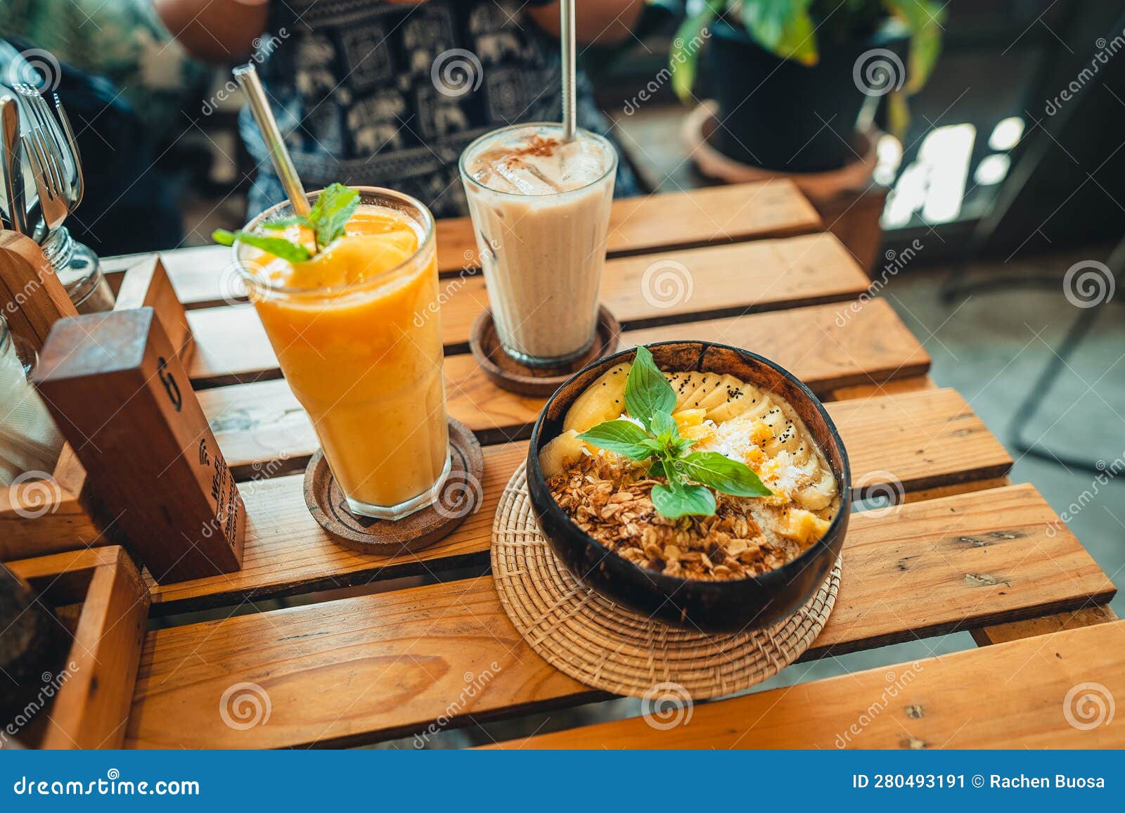 Smoothie Bowl in Coconut Shell Stock Image - Image of fruit, background ...