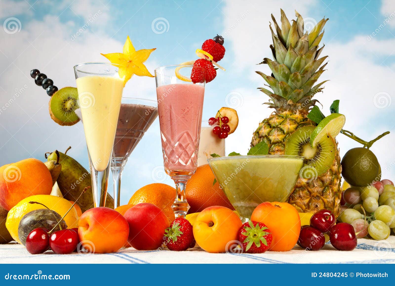 108,305 Smoothie Table Table Stock Photos - Free & Royalty-Free Stock ...